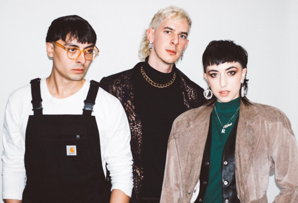 On another planet with Pixel Grip