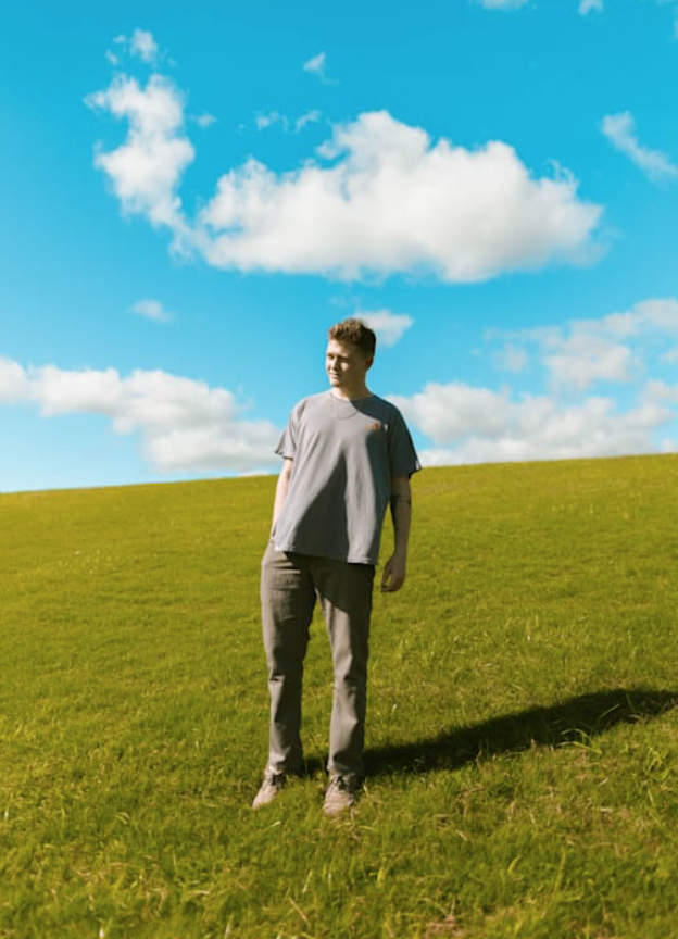 “Famous” Steinza (ft. Rozwell): your new favorite summer track – THE ...