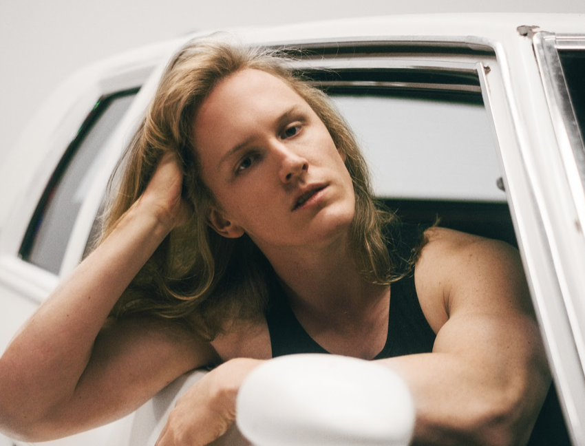 FOX REVETT LETS GO WITH END-OF-SUMMER ANTHEM “THAT BAD”